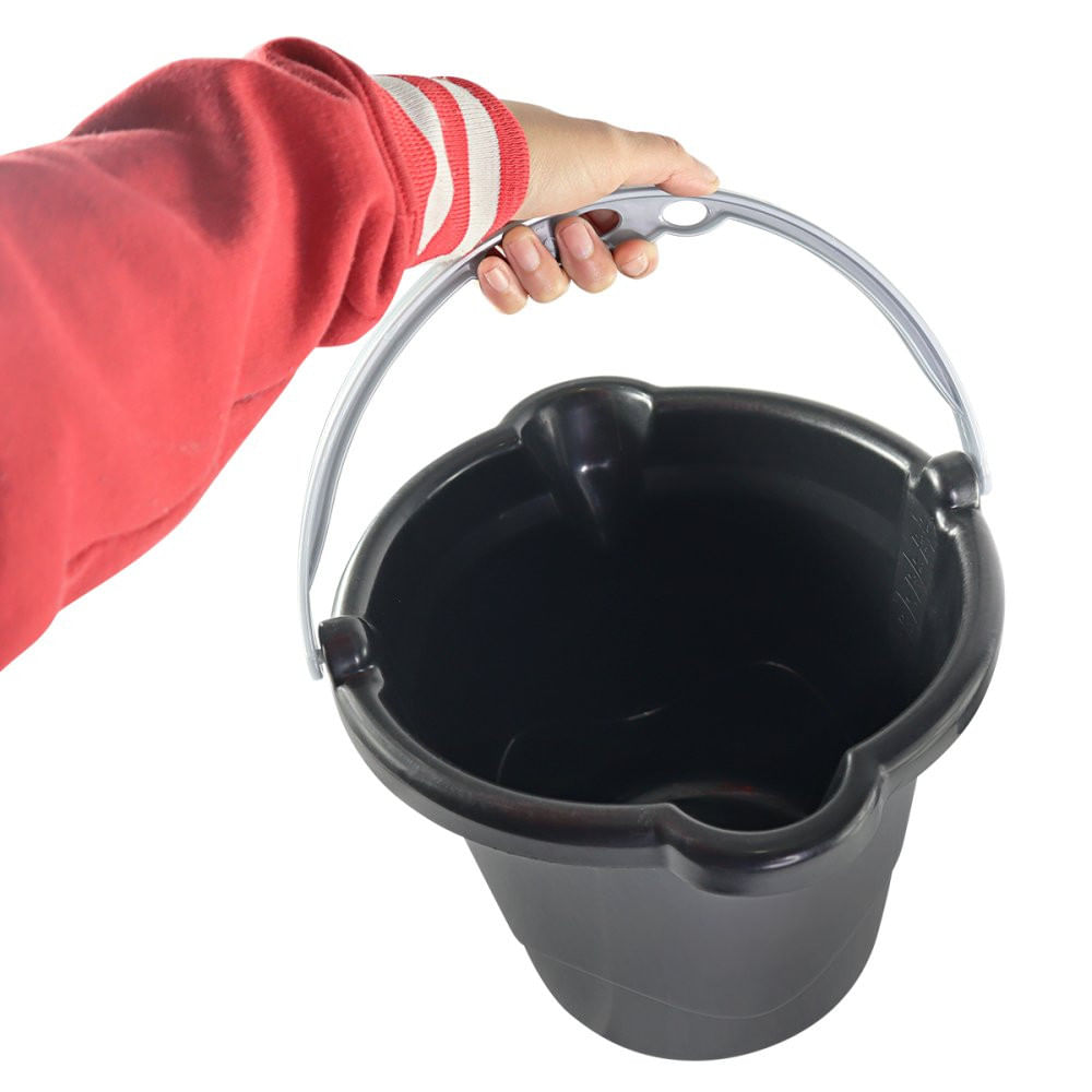 Balde Preto Reforçado 8,5 Litros com Alça para Limpeza